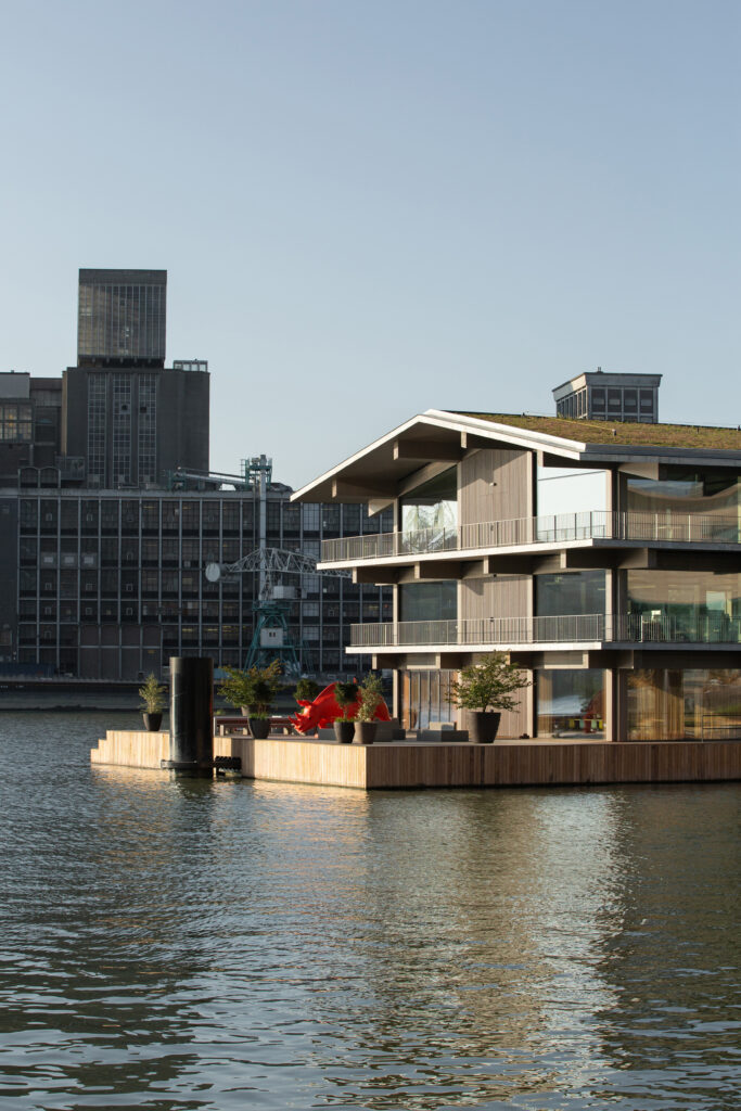 REDC - Floating Office Rotterdam